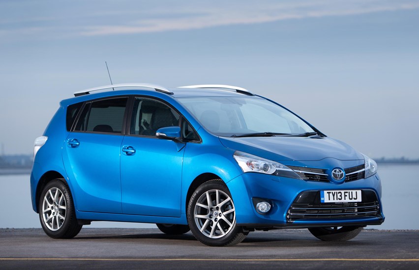 Used Toyota Verso Estate (2009 - 2018) Interior | Parkers