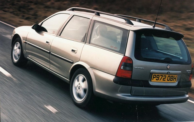 Used Vauxhall Vectra Estate (1996 - 2002) Review | Parkers
