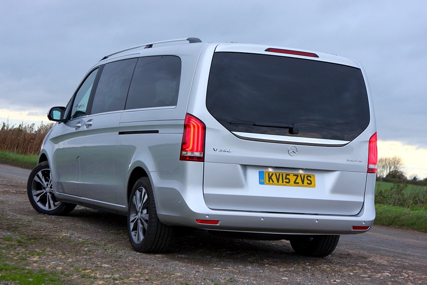 Mercedes-Benz V-Class (2021) Practicality, Boot Space & Dimensions ...