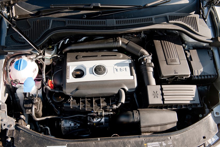 Used Skoda Superb Estate (2010 - 2015) Review | Parkers