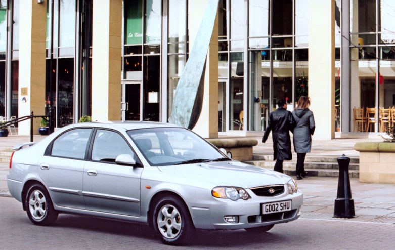 Used Kia Shuma II Hatchback (2002 - 2004) Review | Parkers