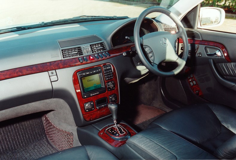 Used Mercedes-Benz S-Class Saloon (1999 - 2005) Review | Parkers