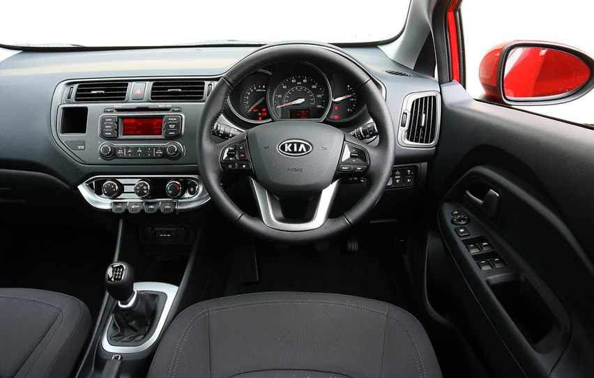 Used Kia Rio Hatchback (2011 - 2017) Interior | Parkers