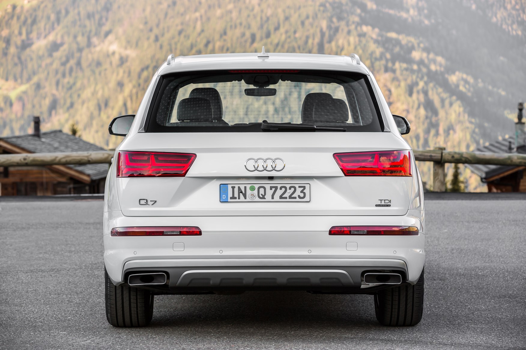 Audi Q7 (2021) Practicality, Boot Space & Dimensions | Parkers