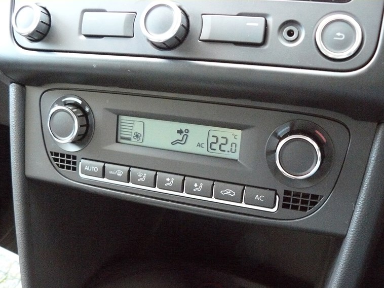 Used Volkswagen Polo Hatchback (2009 - 2017) Review | Parkers