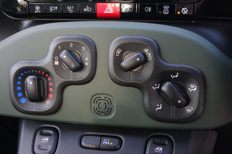 Fiat Panda 4x4 (2020) Interior, Dashboard & Infotainment | Parkers