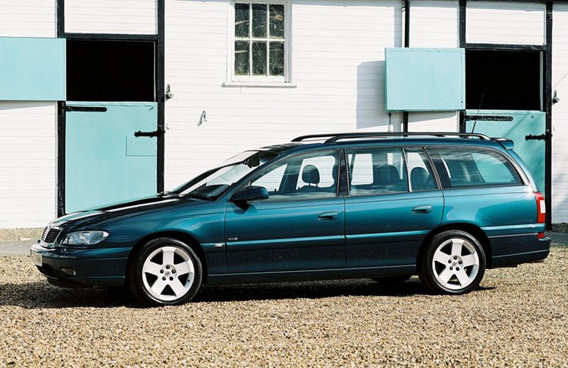 Used Vauxhall Omega Estate (1994 - 2003) Review | Parkers
