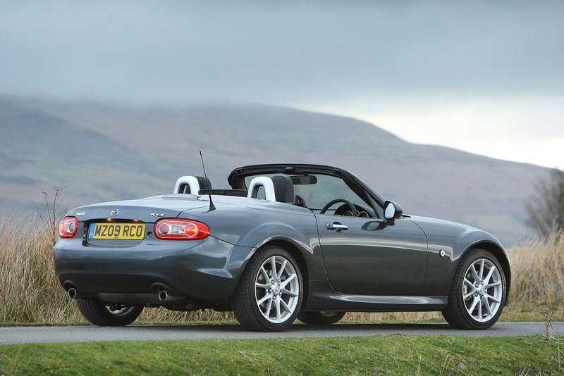 Used Mazda MX-5 Convertible (2005 - 2015) Review | Parkers