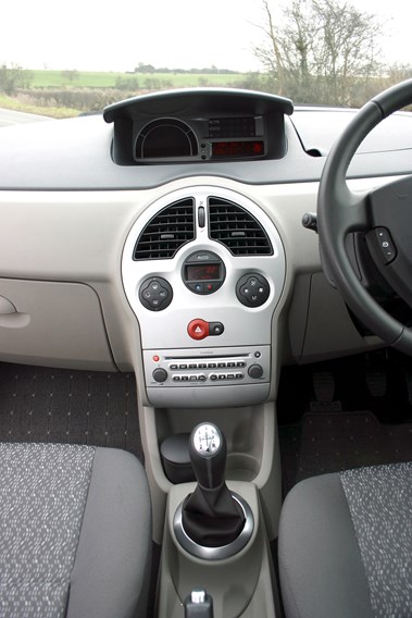 Used Renault Modus Hatchback (2004 - 2012) Interior | Parkers