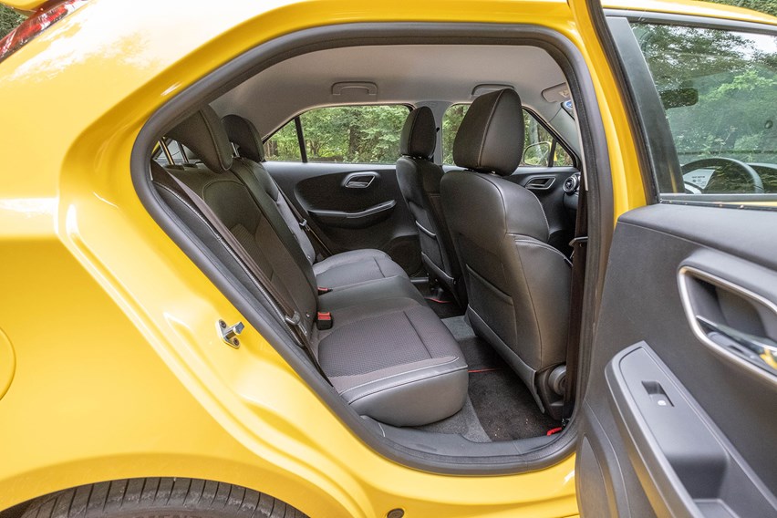 MG Motor UK MG3 (2021) Interior Layout, Dashboard & Infotainment | Parkers