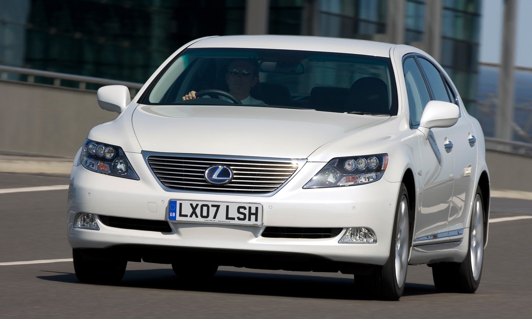 Used Lexus LS Saloon (2007 - 2017) Review | Parkers