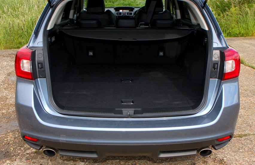 Subaru Levorg (2021) Interior Layout, Dashboard & Infotainment | Parkers