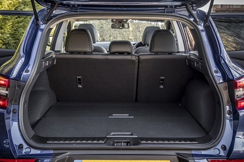 Renault Kadjar (2021) Interior Layout, Dashboard & Infotainment | Parkers