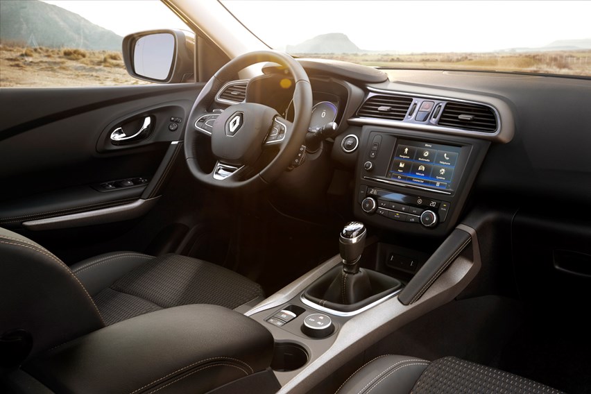 Renault Kadjar (2021) Interior Layout, Dashboard & Infotainment | Parkers