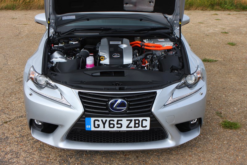 Lexus IS Review (2020) | Parkers