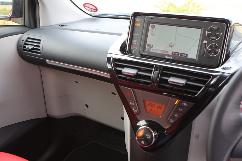 Used Toyota IQ Hatchback (2009 - 2014) Review | Parkers