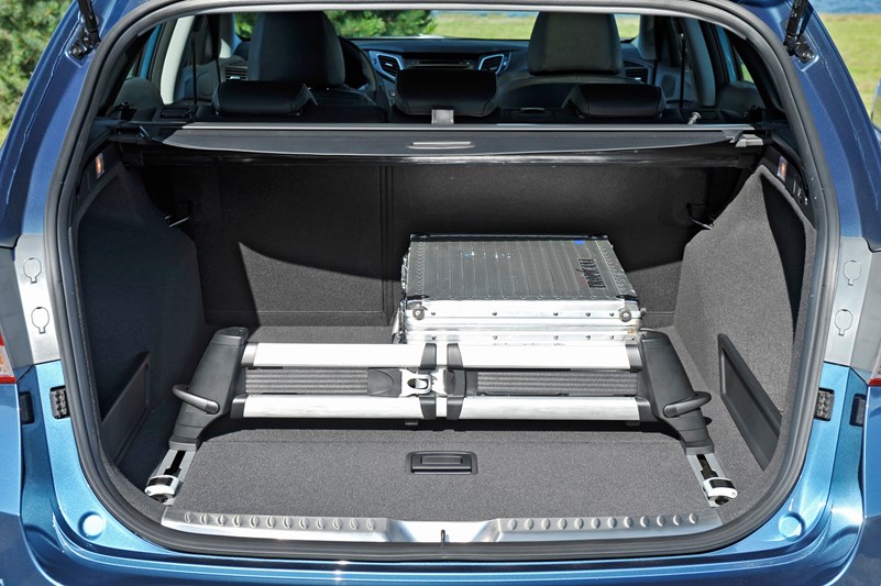 Hyundai i40 Tourer (2020) Practicality & Boot Space | Parkers