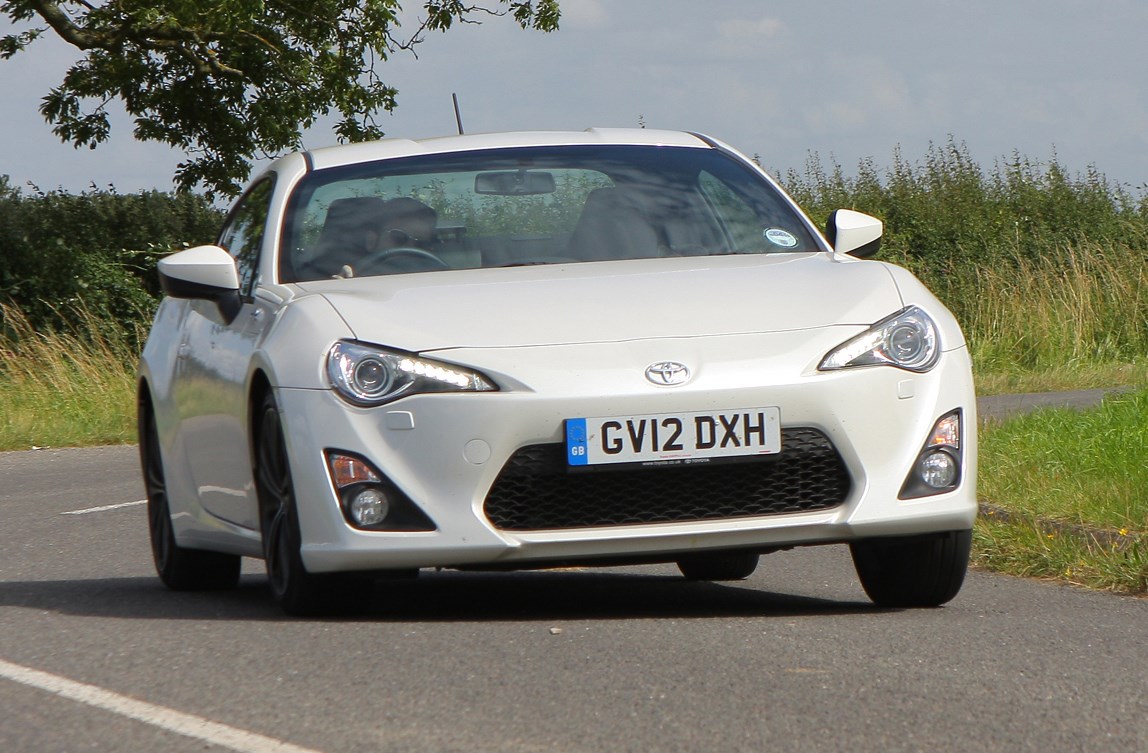 Toyota GT86 Review (2021) | Parkers
