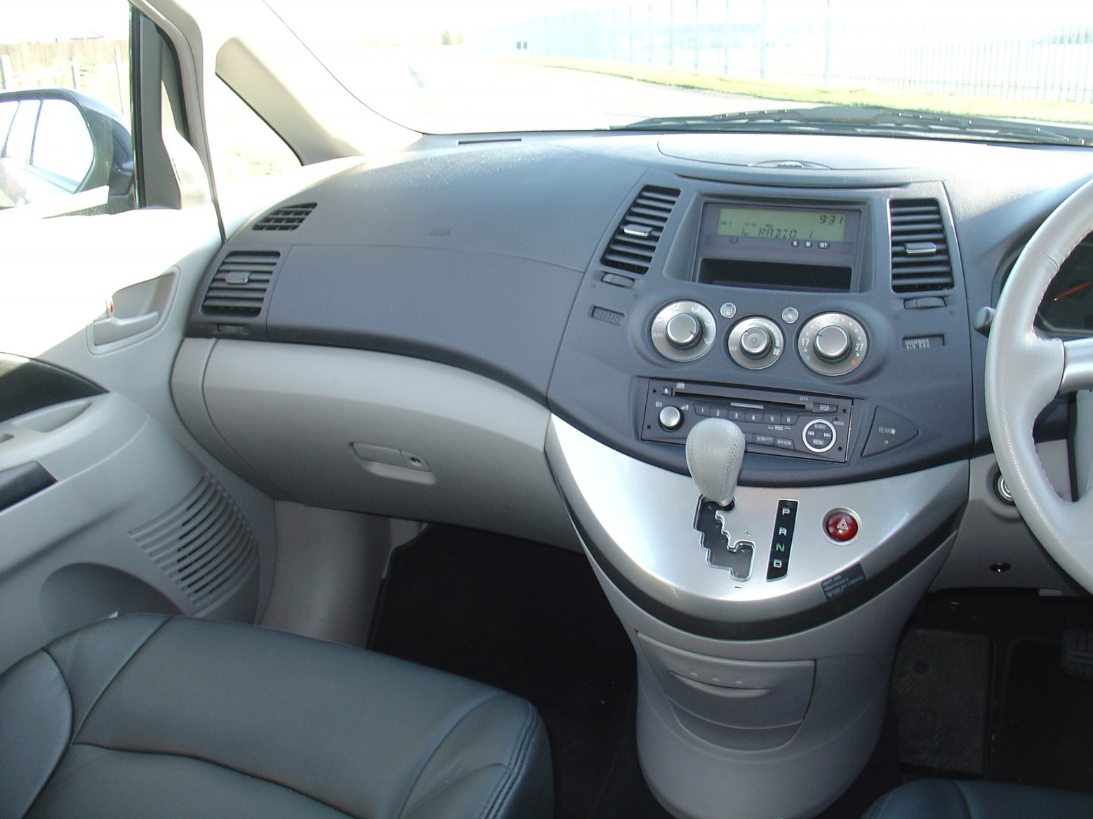 Used Mitsubishi Grandis Estate (2004 - 2010) Review | Parkers