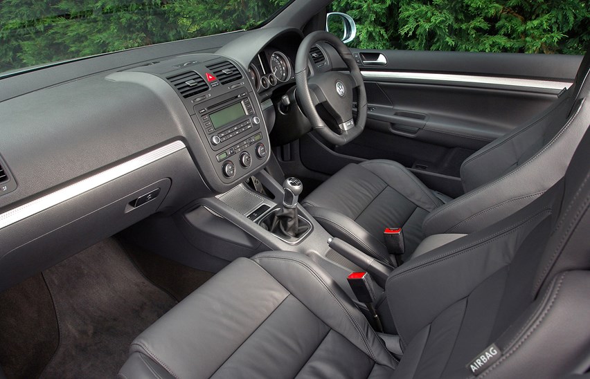 Used Volkswagen Golf R32 (2005 - 2008) Review | Parkers