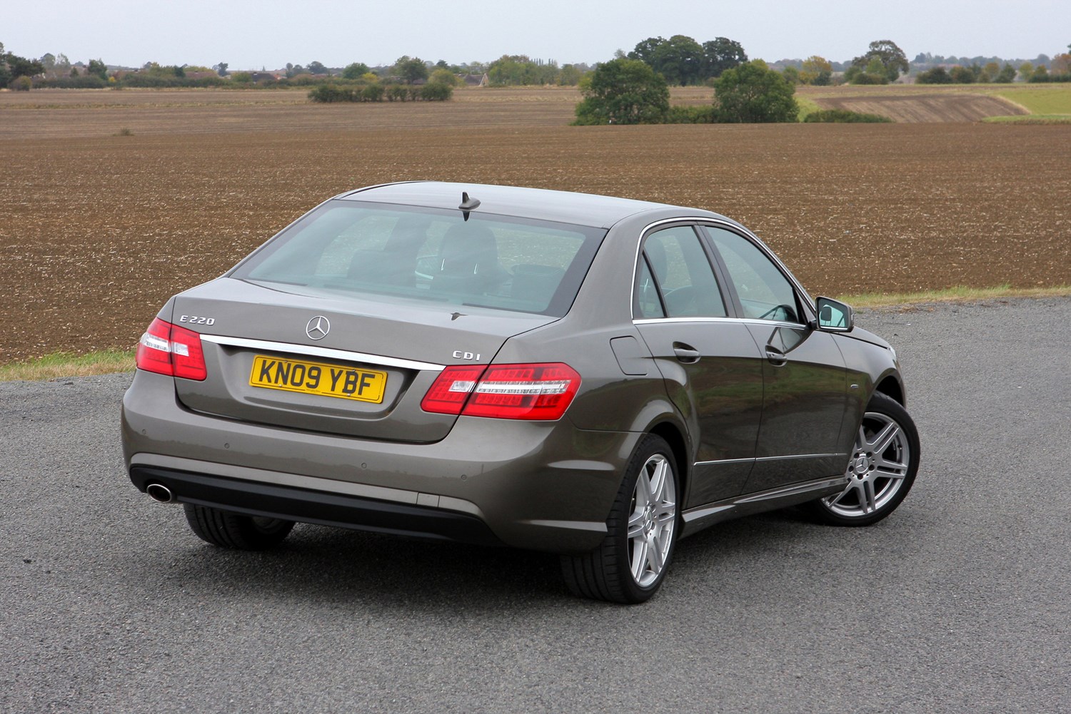 Used Mercedes-Benz E-Class Saloon (2009 - 2016) Review | Parkers