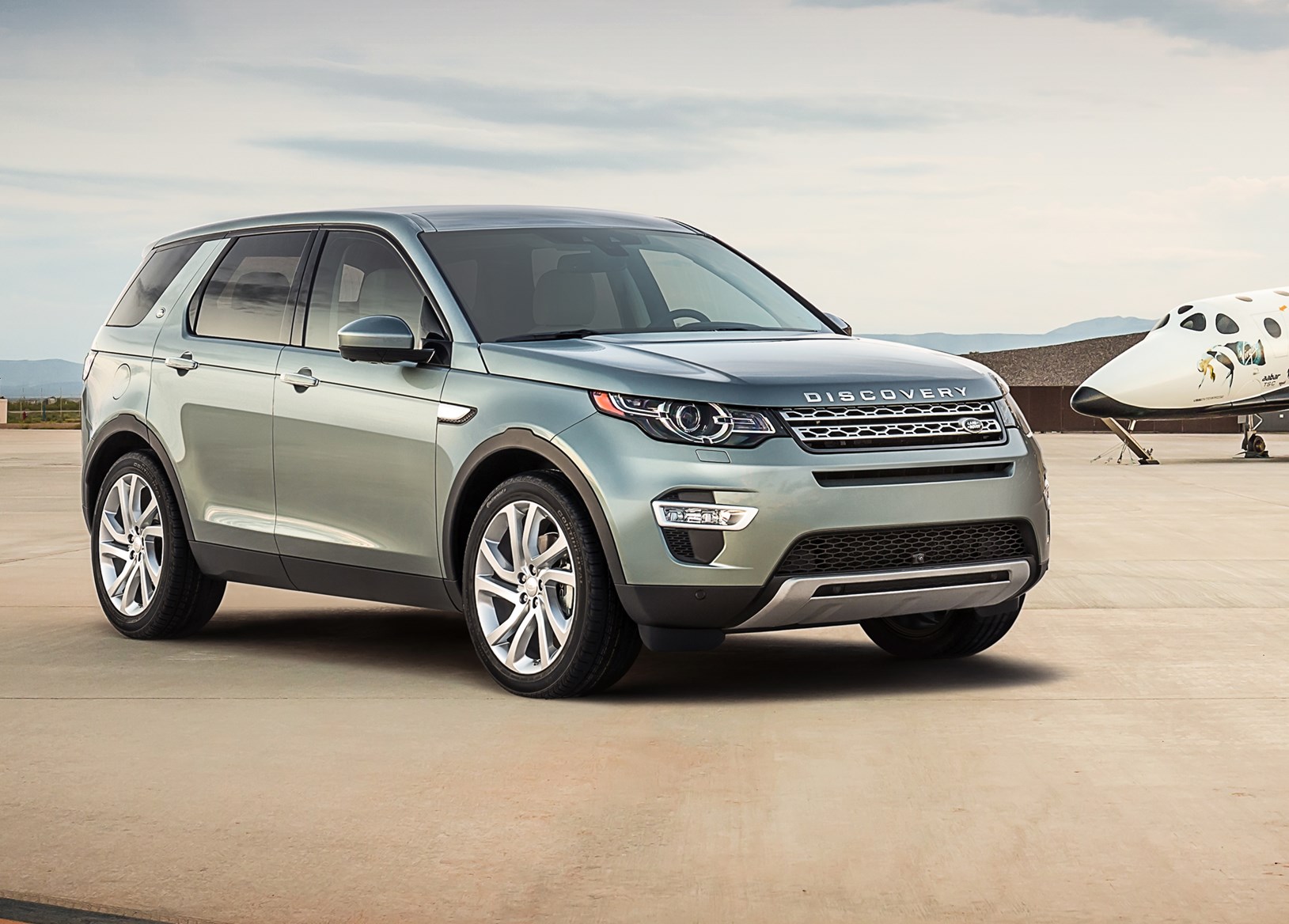 Land Rover Discovery Sport (2020) MPG, Running Costs, Economy & CO2 ...