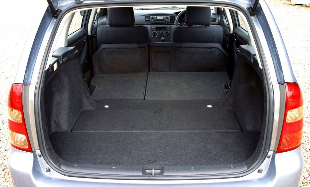 Used Toyota Corolla Estate (2002 - 2006) Review | Parkers