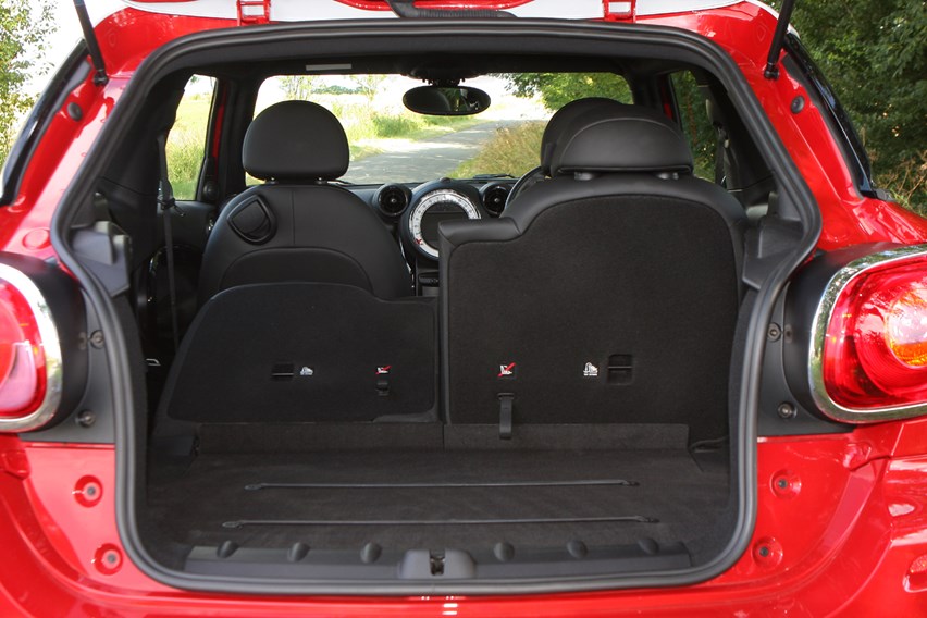 Used MINI Cooper S Hatchback (2006 - 2016) Interior | Parkers