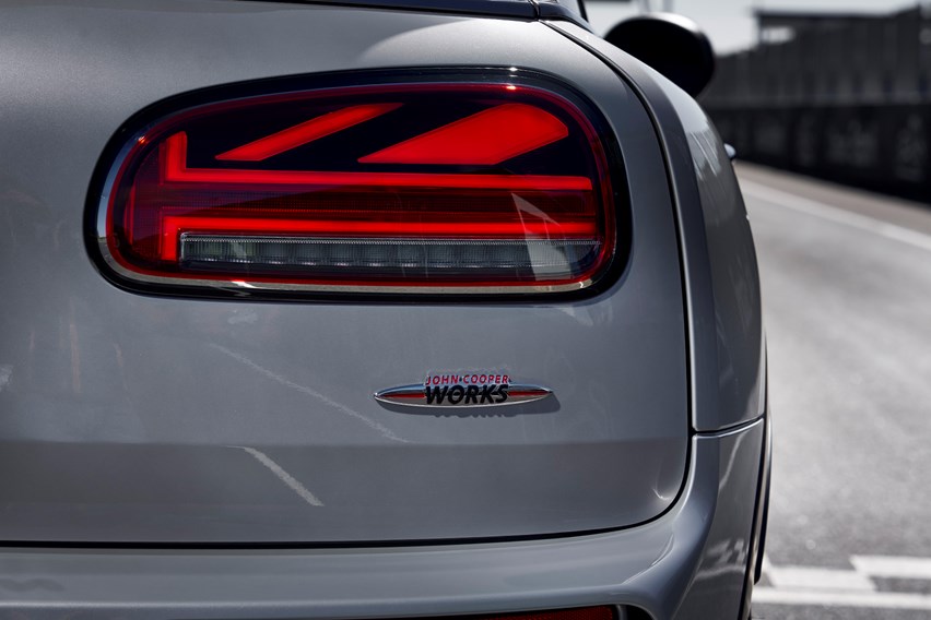 MINI Clubman Review (2021) | Parkers