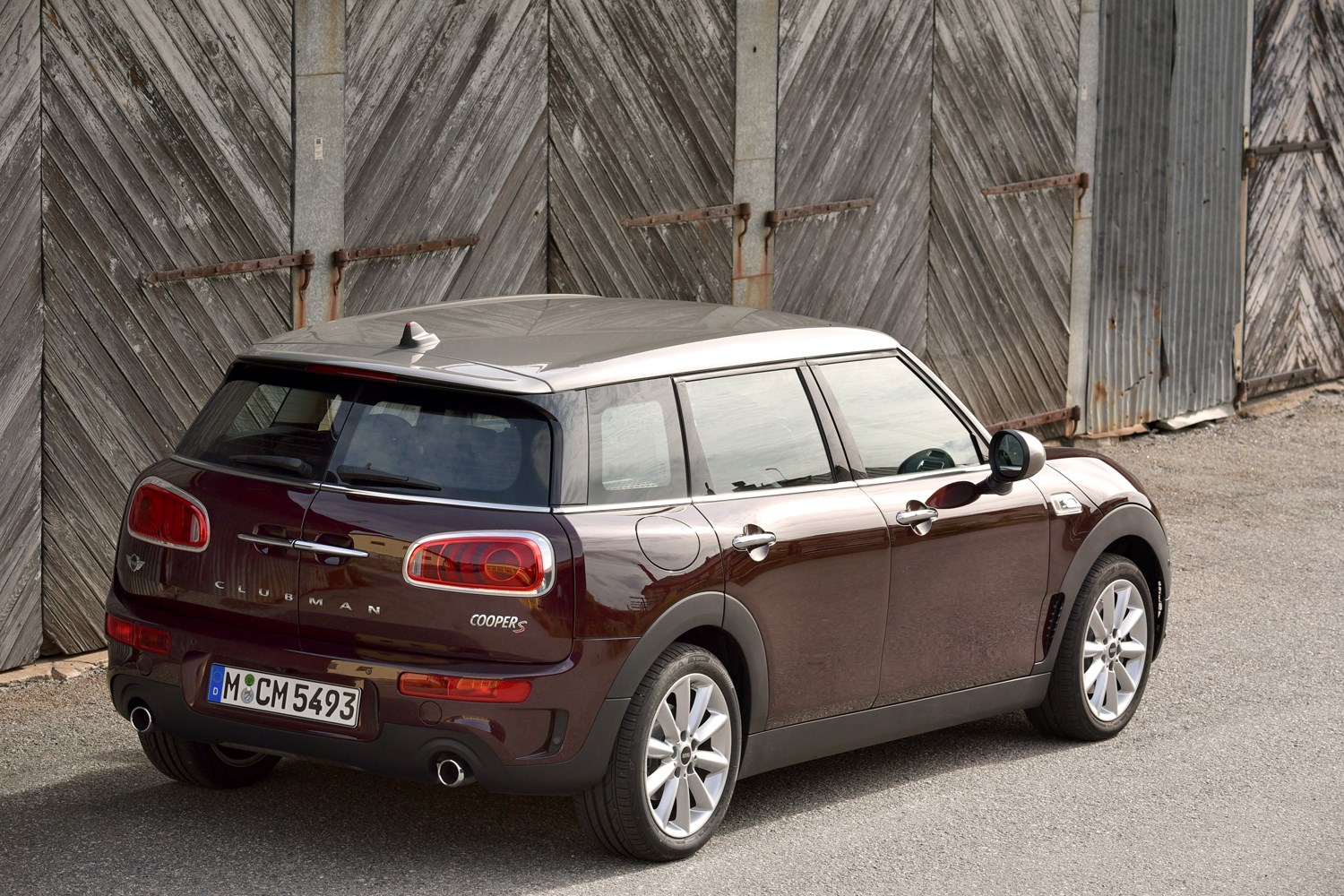 MINI Clubman Review (2021) | Parkers