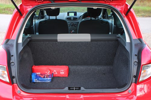 Used Renault Clio Hatchback (2005 - 2012) Review | Parkers