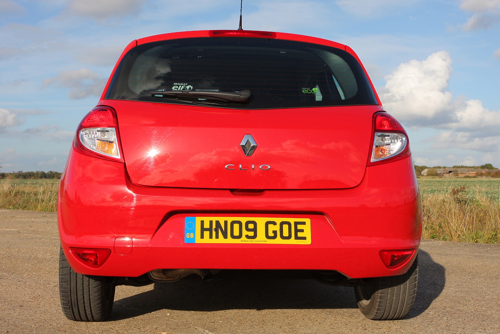 Used Renault Clio Hatchback (2005 - 2012) Review | Parkers