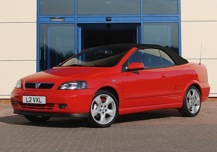 Used Vauxhall Astra Convertible (2001 - 2005) Review | Parkers