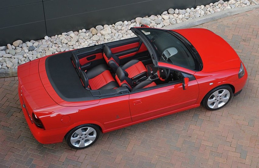 Used Vauxhall Astra Convertible (2001 - 2005) Review | Parkers