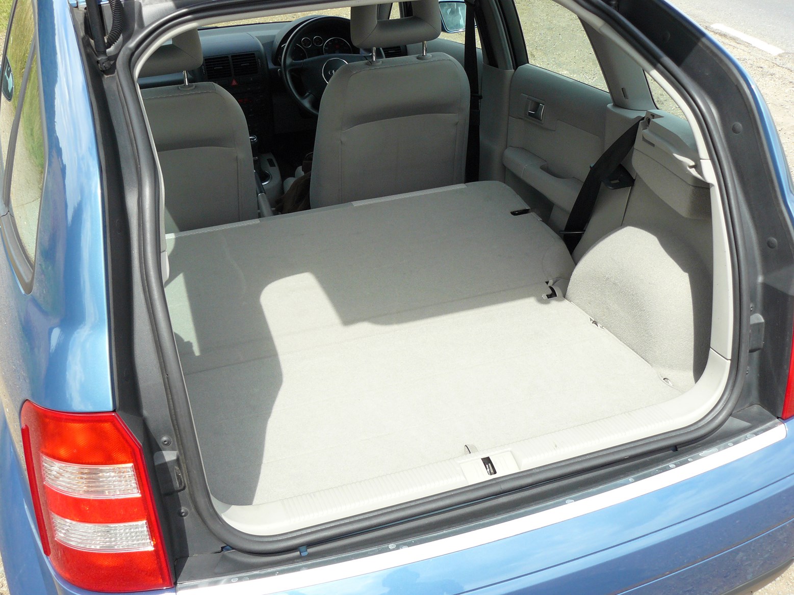 Used Audi A2 Hatchback (2000 - 2005) Review | Parkers