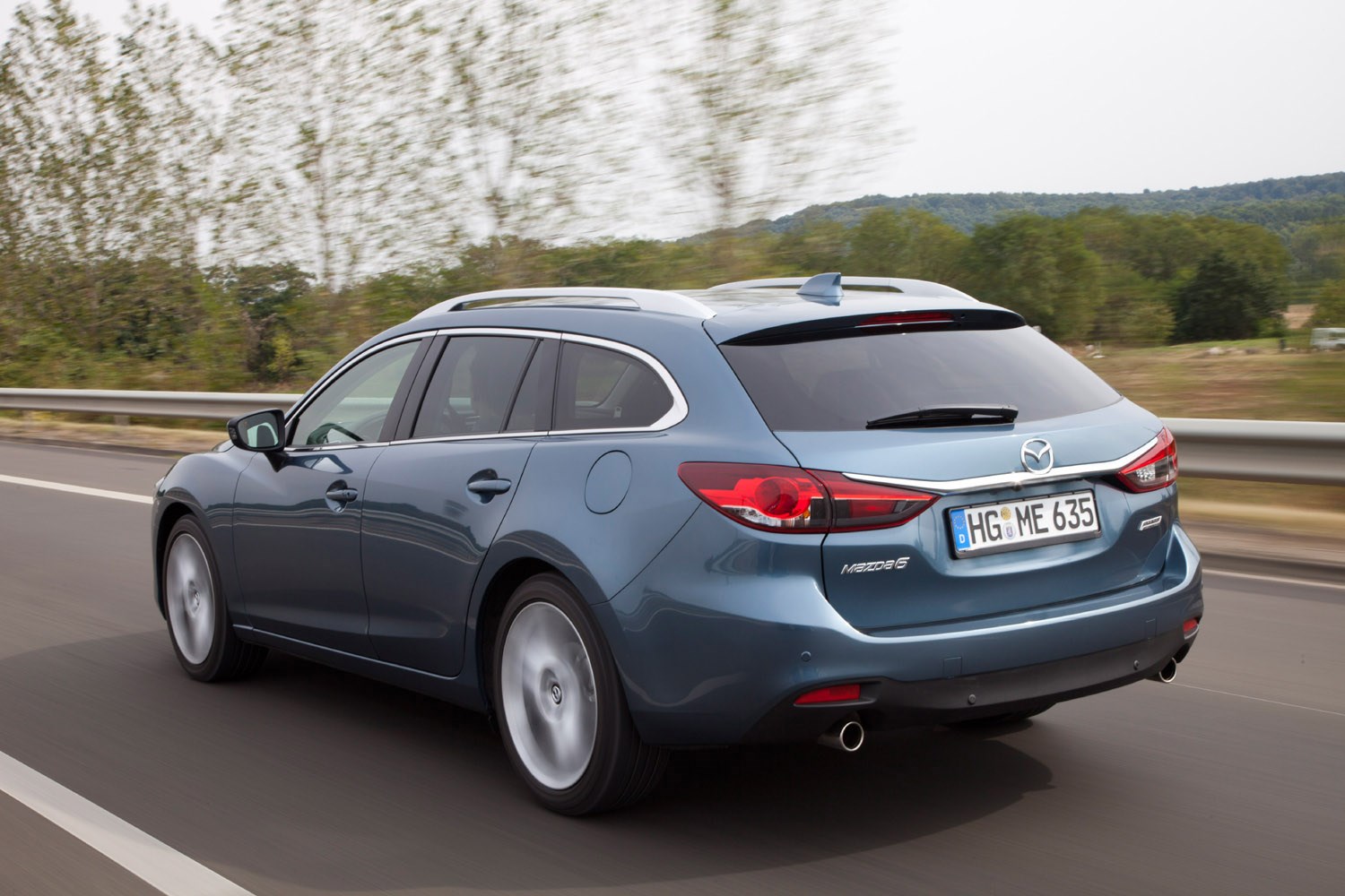 Mazda 6 Estate Review (2021) | Parkers