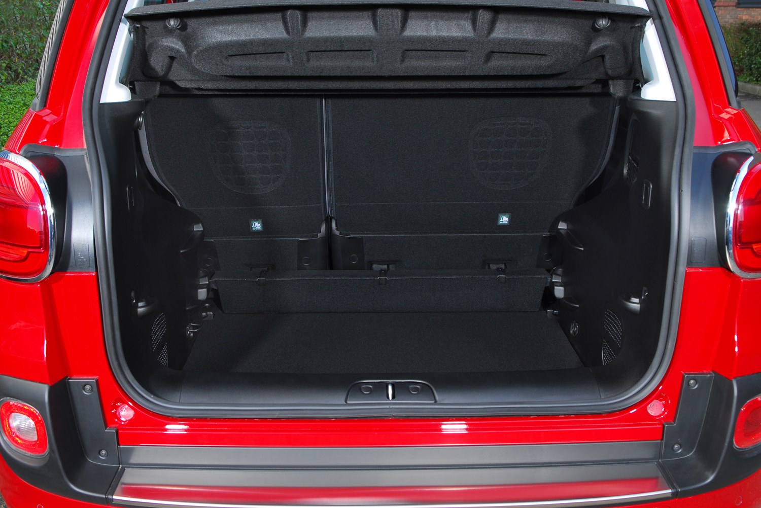 Fiat 500L Review (2020) | Parkers