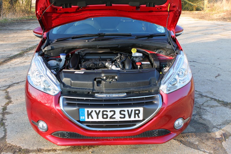 Used Peugeot 208 Hatchback (2012 - 2019) Practicality | Parkers
