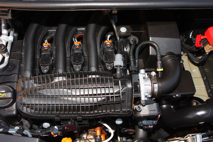 Peugeot 108 (2021) MPG, Running Costs, Economy & CO2 | Parkers