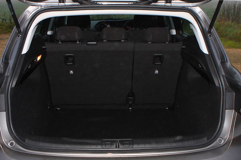 Fiat Tipo Review (2021) | Parkers