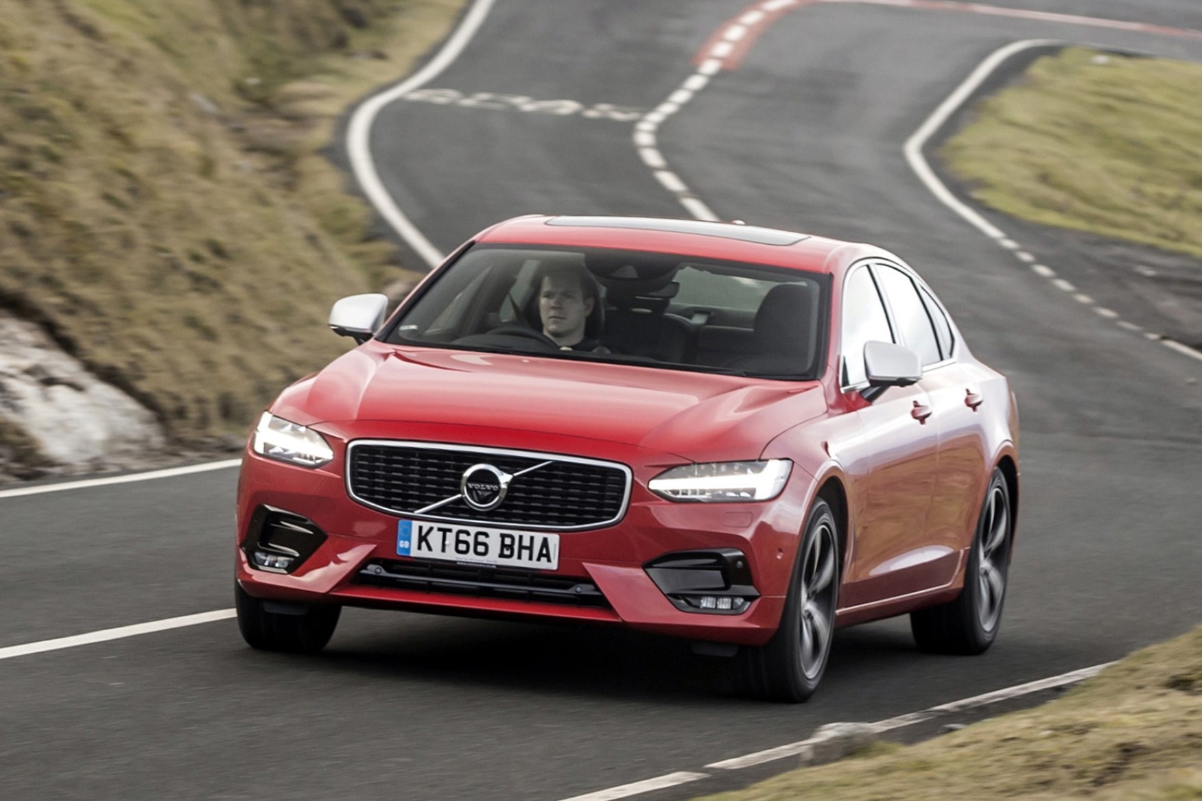 Volvo S90 Review (2020) | Parkers