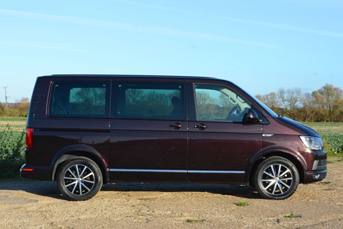 Volkswagen Caravelle (2021) Practicality, Boot Space & Dimensions | Parkers