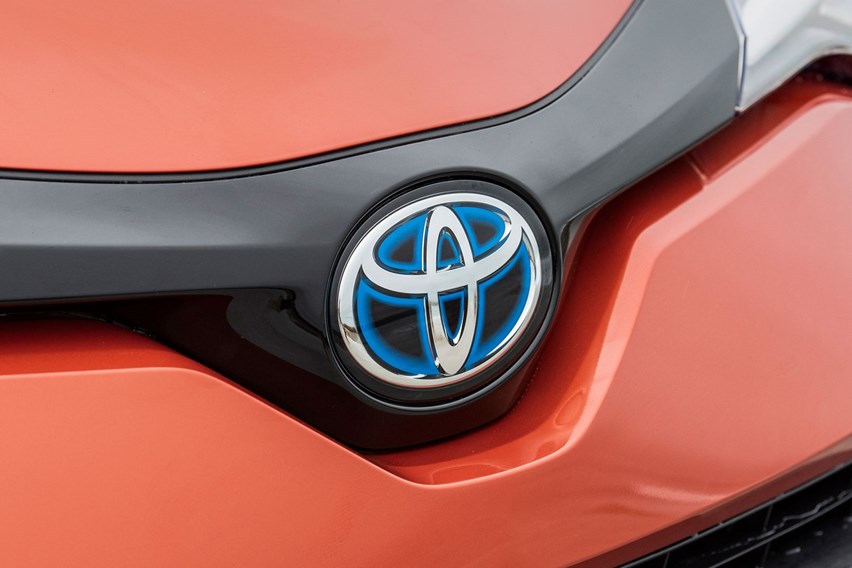 Toyota C-HR Review (2021) | Parkers