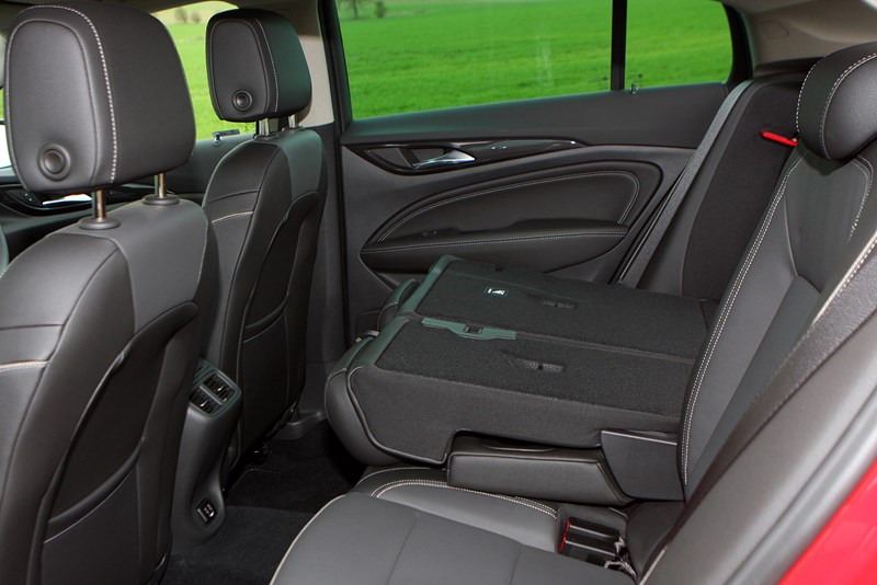 Vauxhall Insignia Review (2021) | Parkers