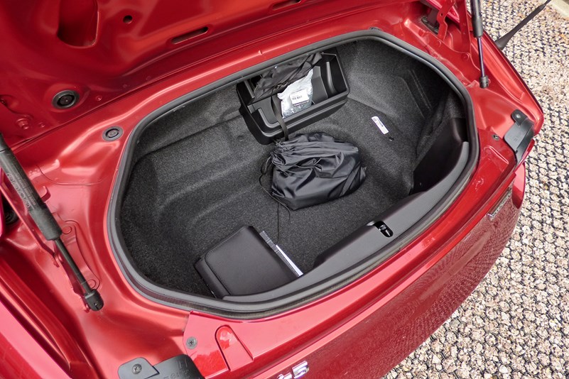 Mazda MX-5 RF (2020) Practicality & Boot Space | Parkers