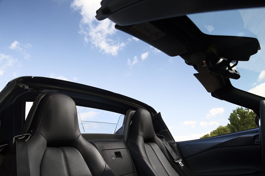 Mazda MX-5 RF (2020) Practicality & Boot Space | Parkers