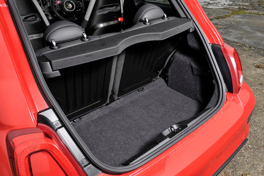 Abarth 595 (2021) Engines, Drive & Performance | Parkers