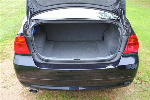 BMW 3-Series: A decent boot | Parkers