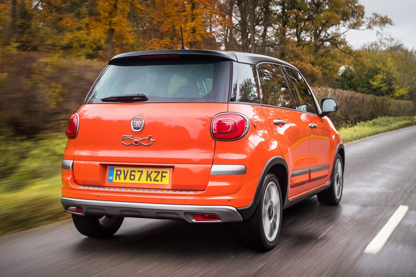 Fiat 500L Cross Review (2021) | Parkers