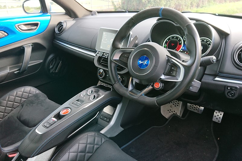 Alpine A110 (2021) Interior Layout, Dashboard & Infotainment | Parkers